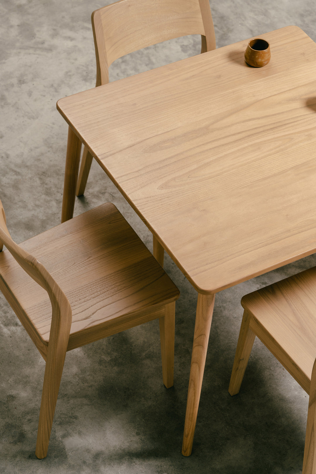 Dining Tables – Centrum Furniture